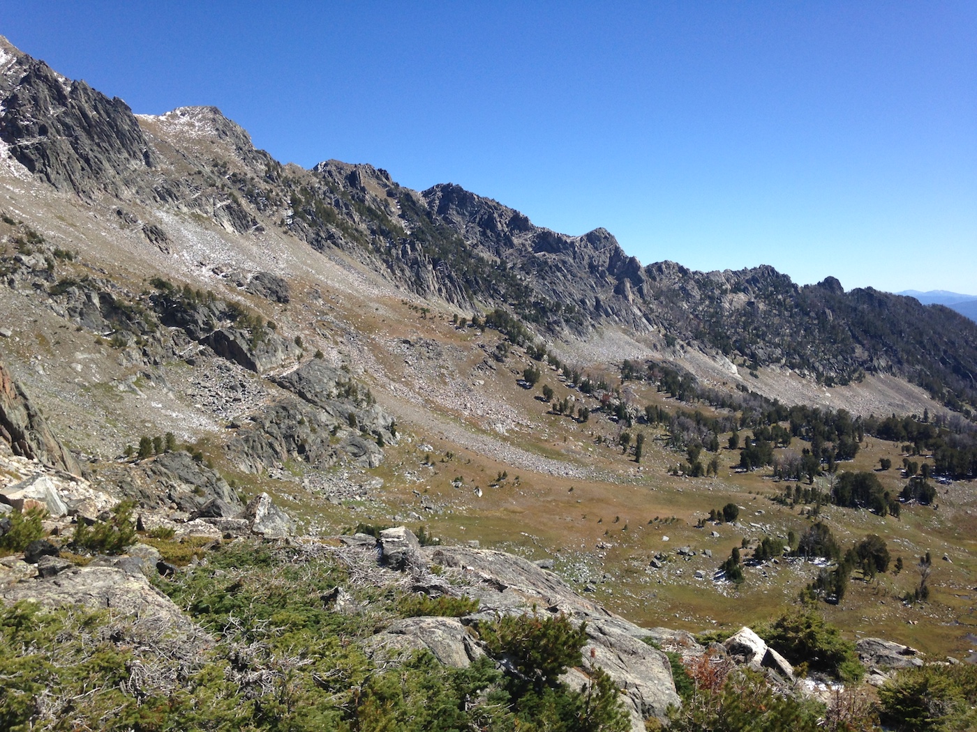 Hiking Beehive Basin—With a Surprise - TrailChick