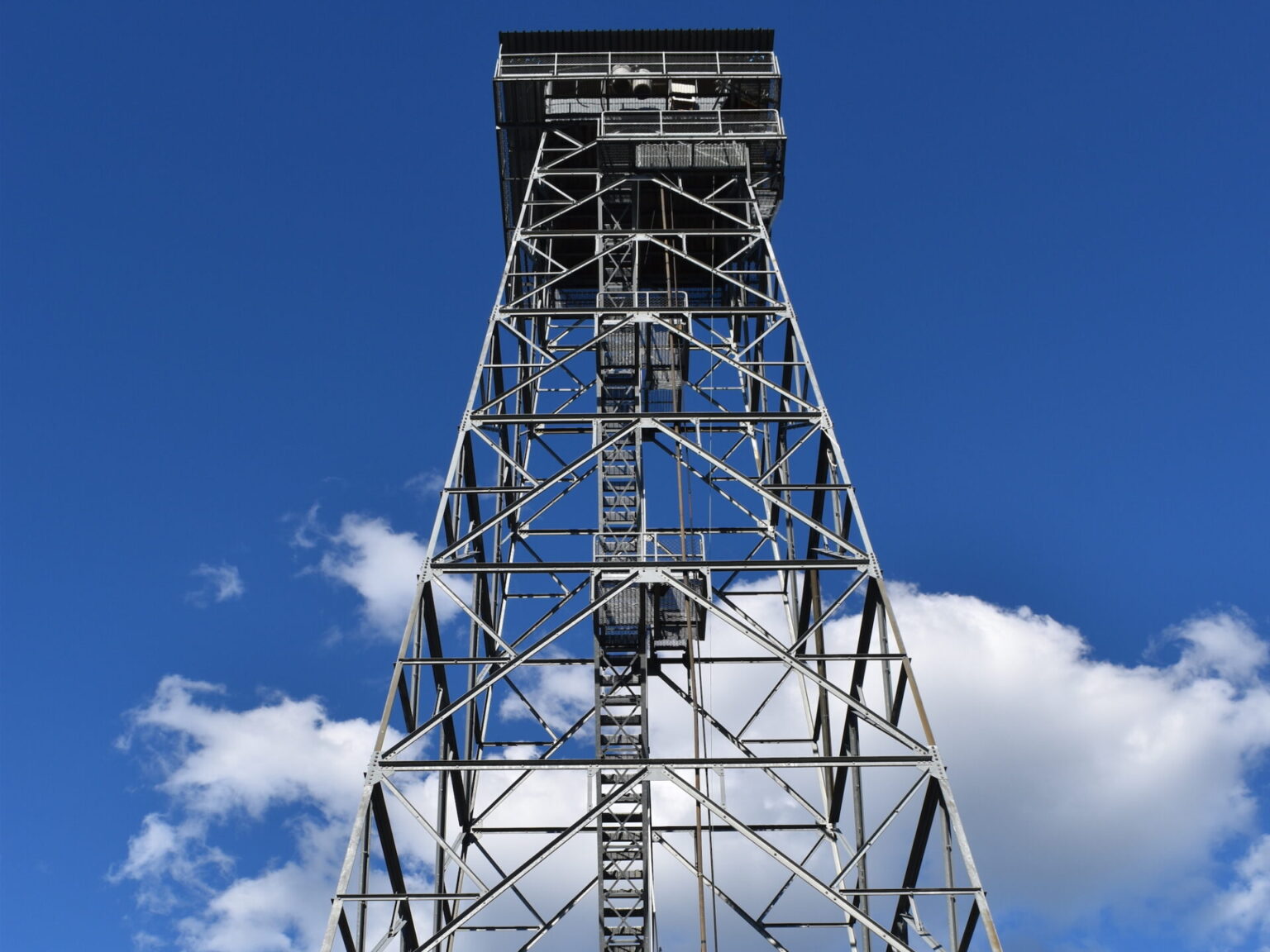 Washington State’s 93* Historic Fire Lookouts – TrailChick